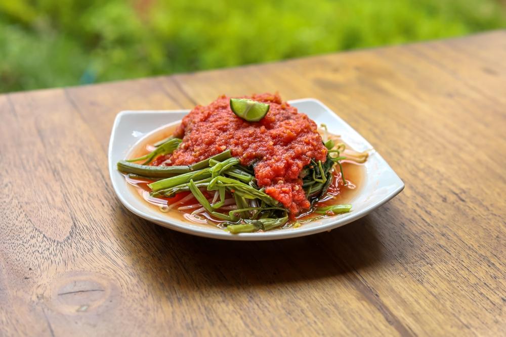 Pelecing Kangkung, Kuliner Khas Lombok yang Segar