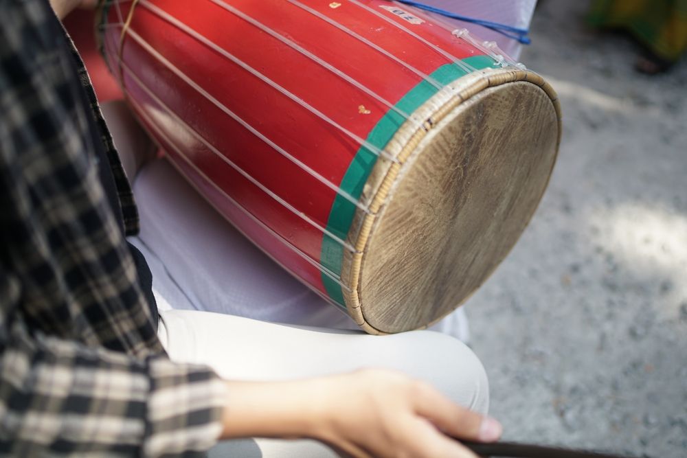 Gimbal: Alat Musik Tradisional Sulawesi Barat