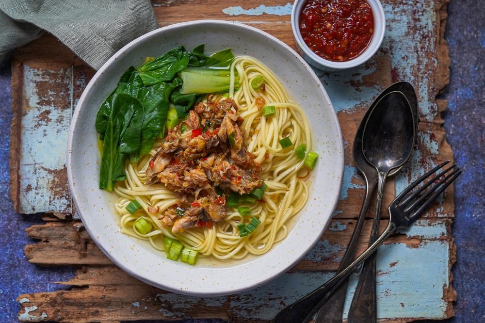 Mie Cakalang: Kuliner Khas Manado dengan Cita Rasa Gurih