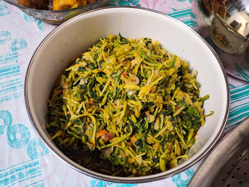 Sayur Daun Ubi Bunga Pepaya: Hidangan Gurih dan Sehat