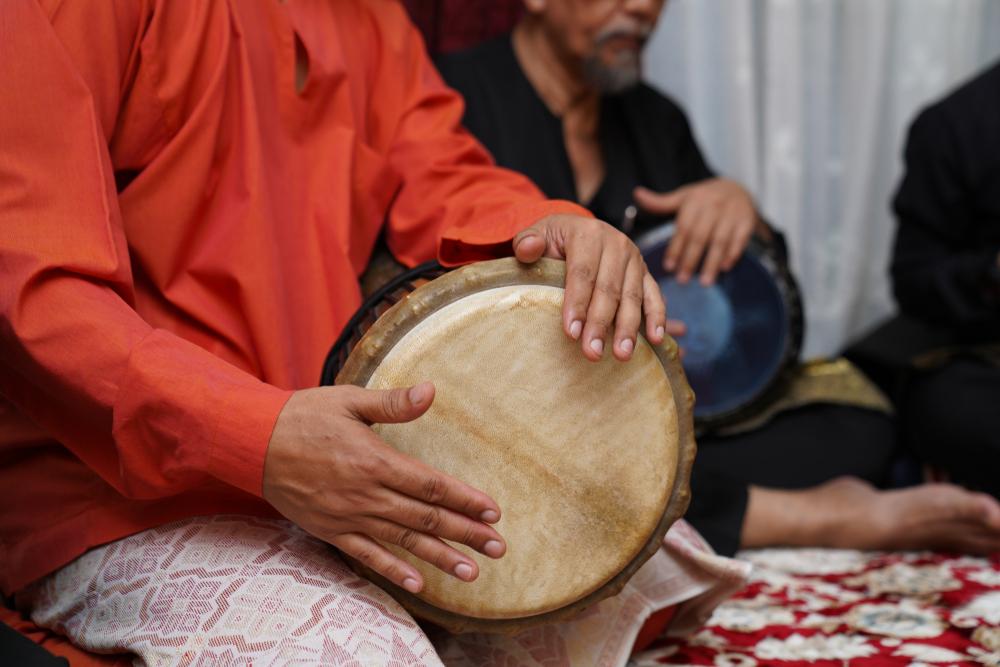 Rebana: Alat Musik Tradisional Bernuansa Religi
