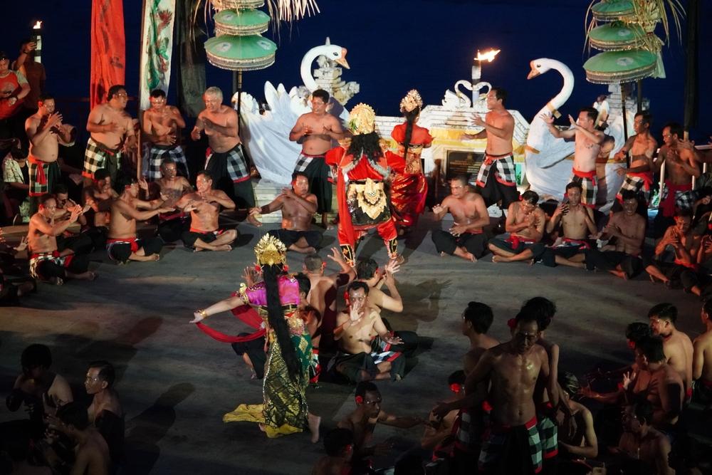 Drama Gong Bali: Teater Tradisional Berunsur Gamelan