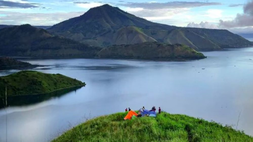7 Spot yang Wajib Kamu Kunjungi saat Liburan ke Pulau Samosir ...